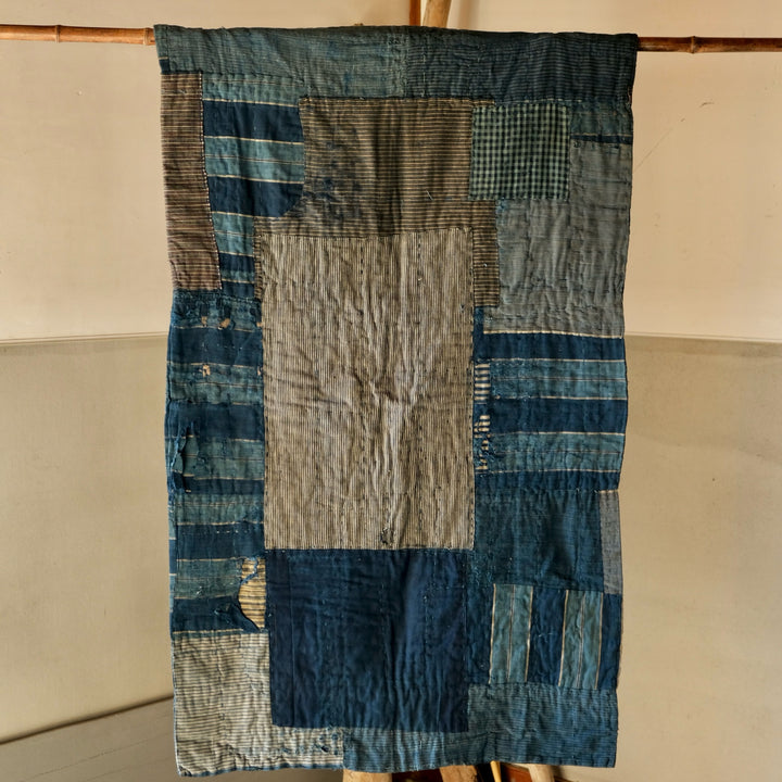 RUG & TEXTILE – VINTAGE BLUE JAPAN
